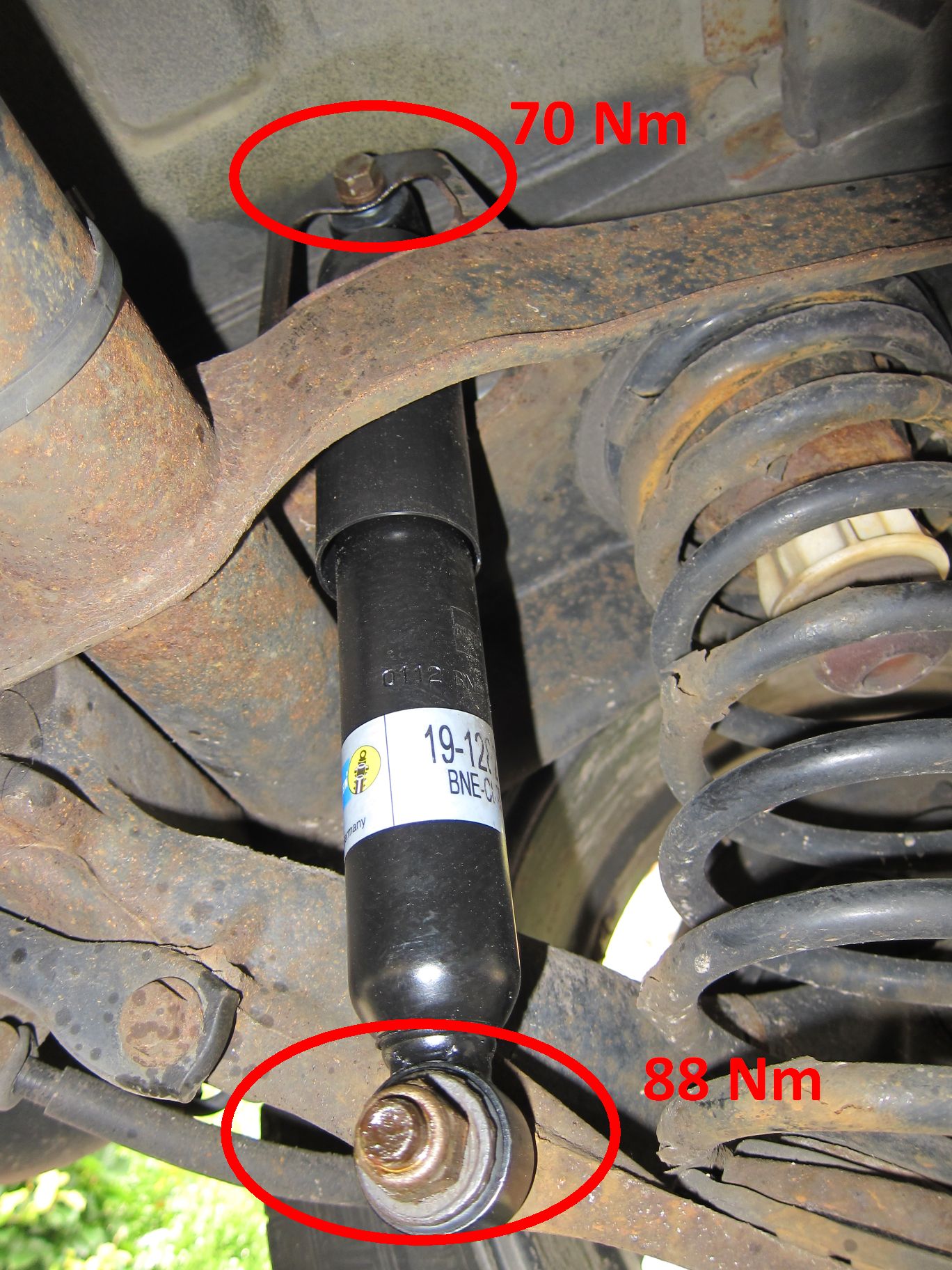 Replacing rear shock absorbers FIAT Multipla The FIAT Forum